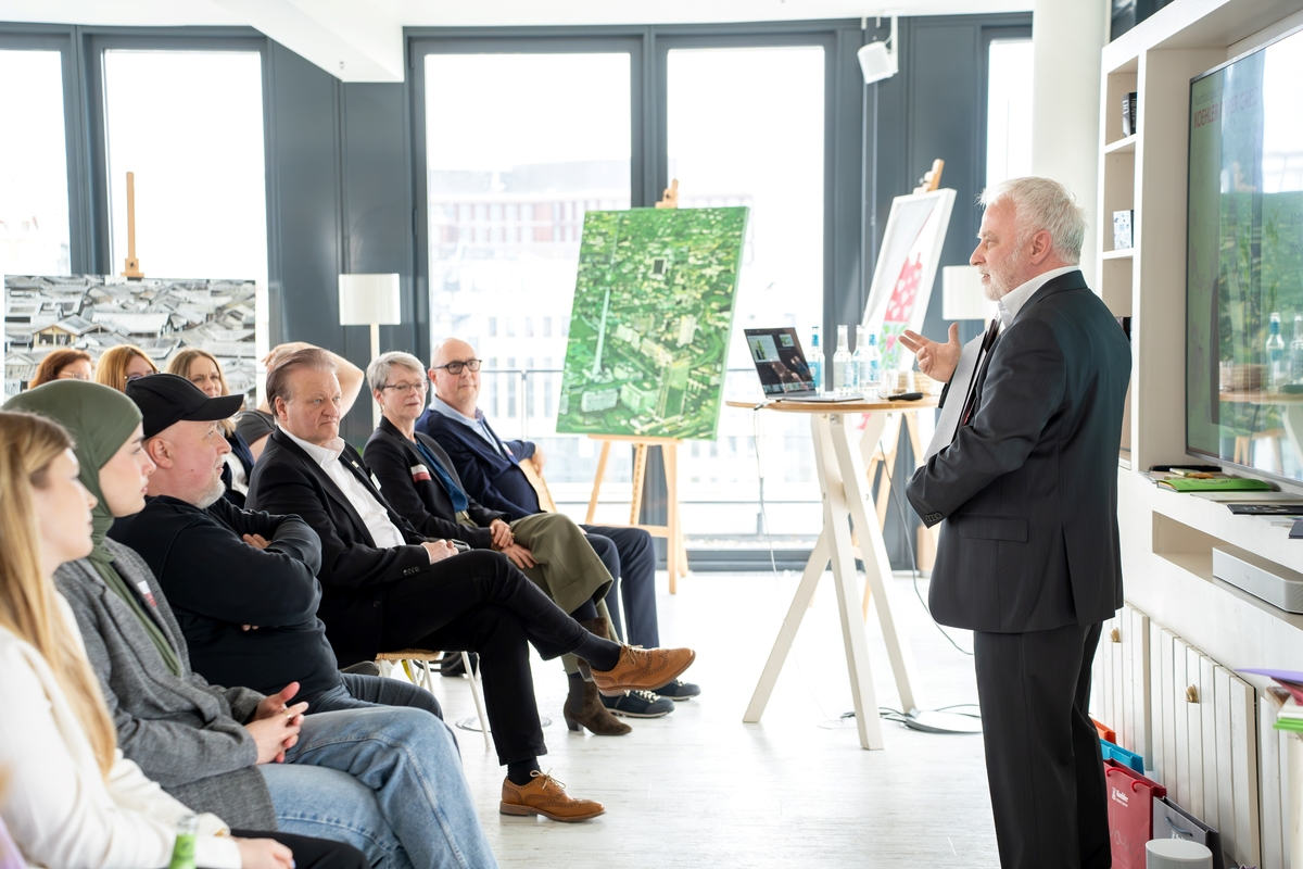 “Sustainability Meets Art“ Event in Düsseldorf, Germany - Koehler Paper